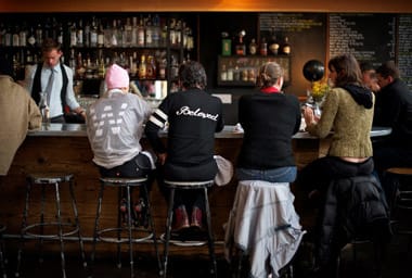 9 Ways to Meet Singles in Portland, OR (Dating Guide)