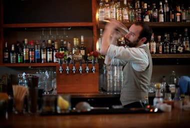 9 Ways to Meet Singles in Portland, OR (Dating Guide)