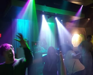 10 Ways to Meet Singles in Des Moines, IA (Dating Guide)