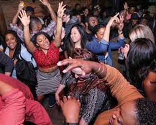 10 Ways to Meet Singles in Cleveland, OH (Dating Guide)