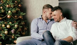 4 Best “Gay Sex” Tips — (For Tops, Bottoms, First-Timers & Couples)
