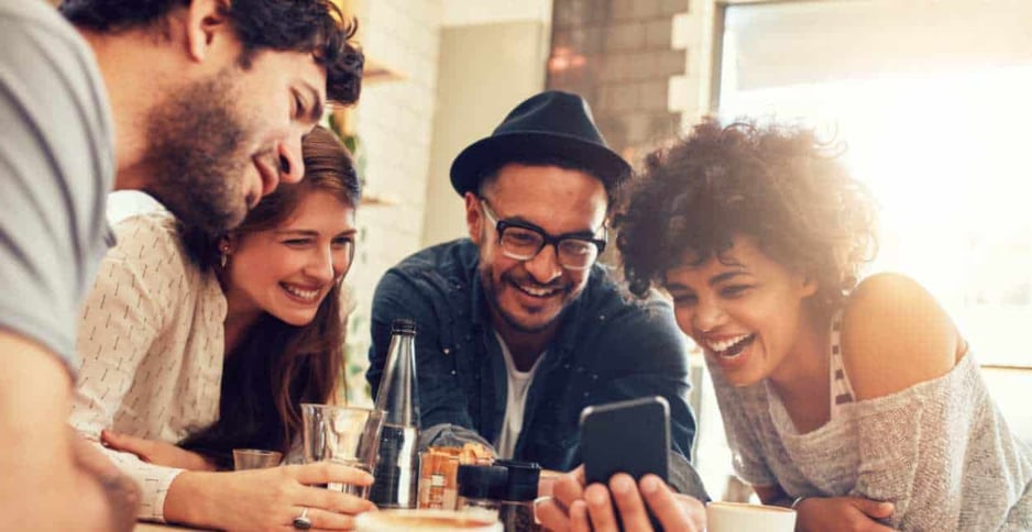 Apps Like Tinder, But For Friends: 9 Best Options (2026)