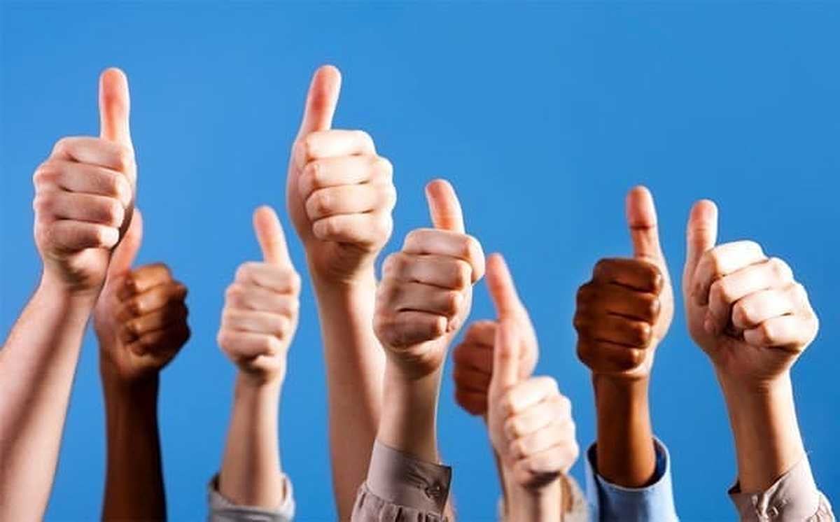 The Do's and Don'ts for Impressing His Friends