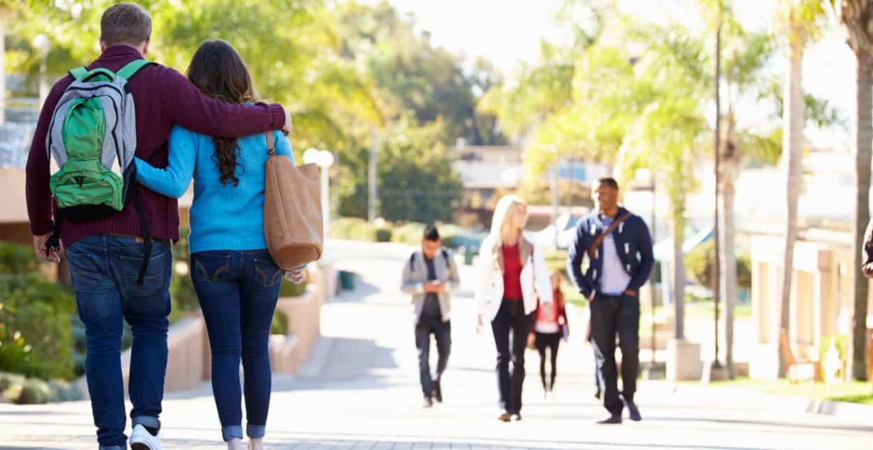 12 Best College Dating Apps (2024) 12 Best College Dating Apps (2024)